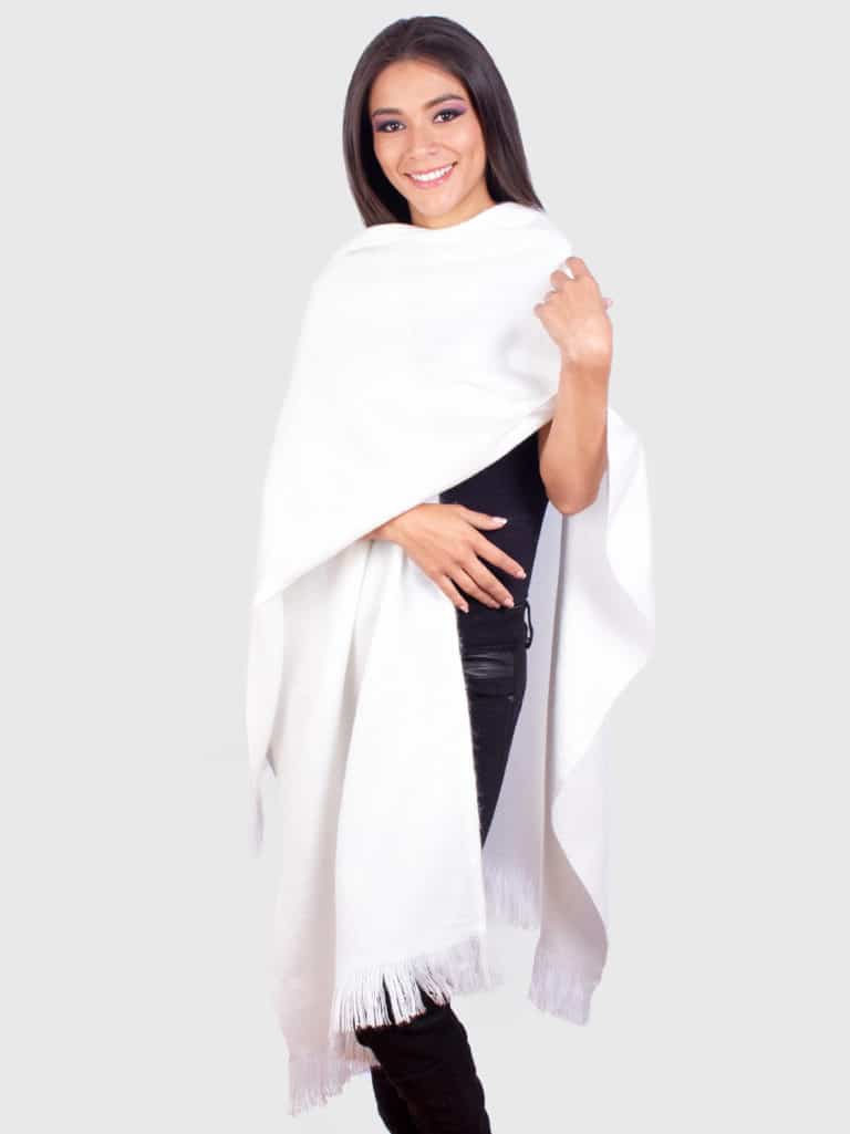 White Soft Alpaca Ruana for women “Lena” - Inti Alpaca - Alpaca - Clothing