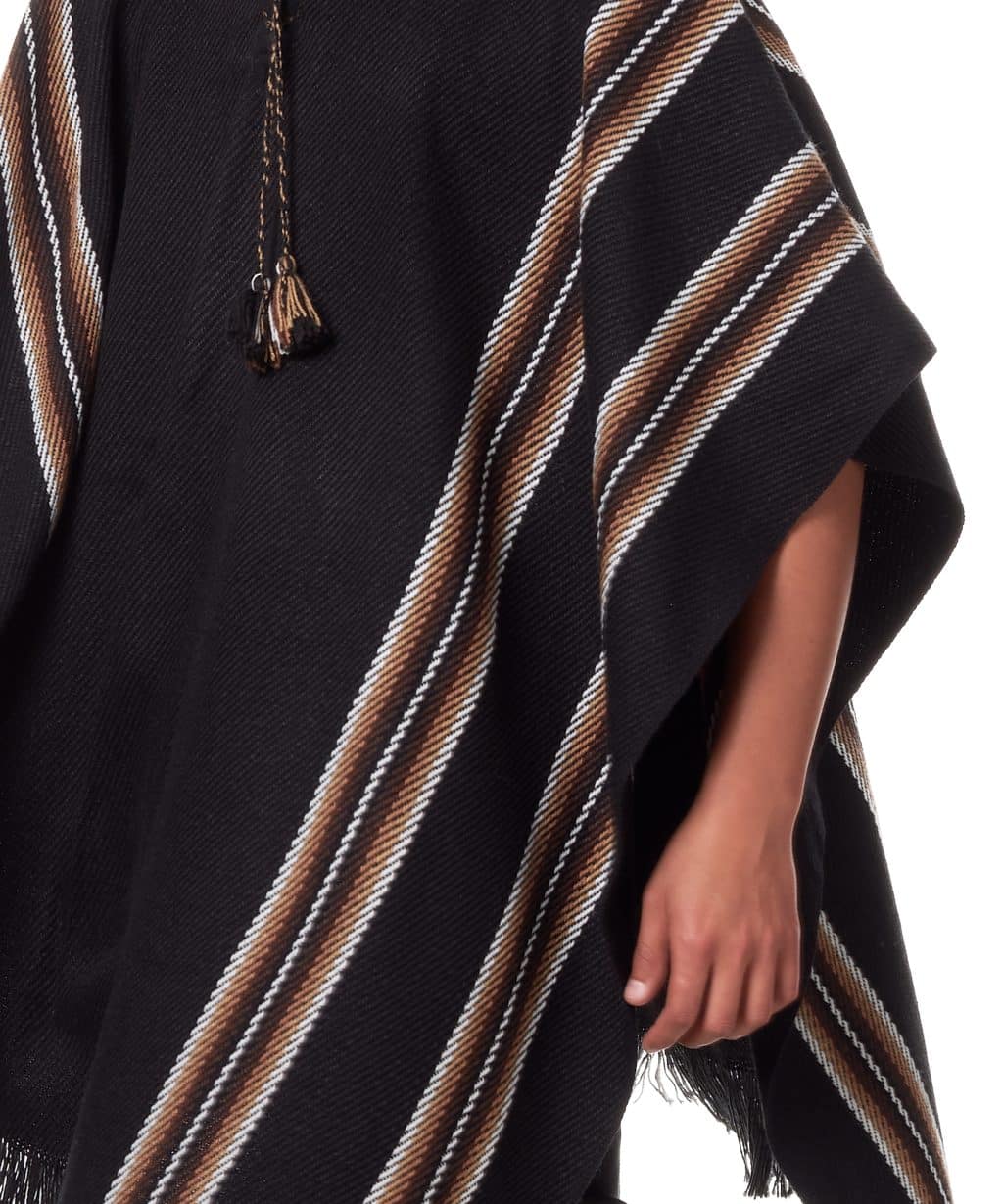 INTI ALPACA Men's Hooded Cloak Cape Poncho Knitted in Peru with Black ...